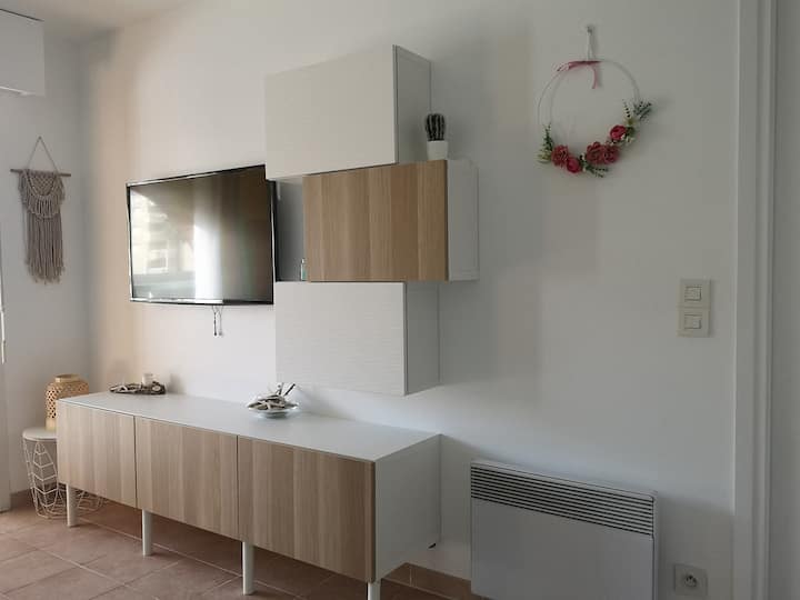 A 2 Pas Des Plages Et Sur Le Port Vue Marina ! - ibis budget Fréjus Capitou A8