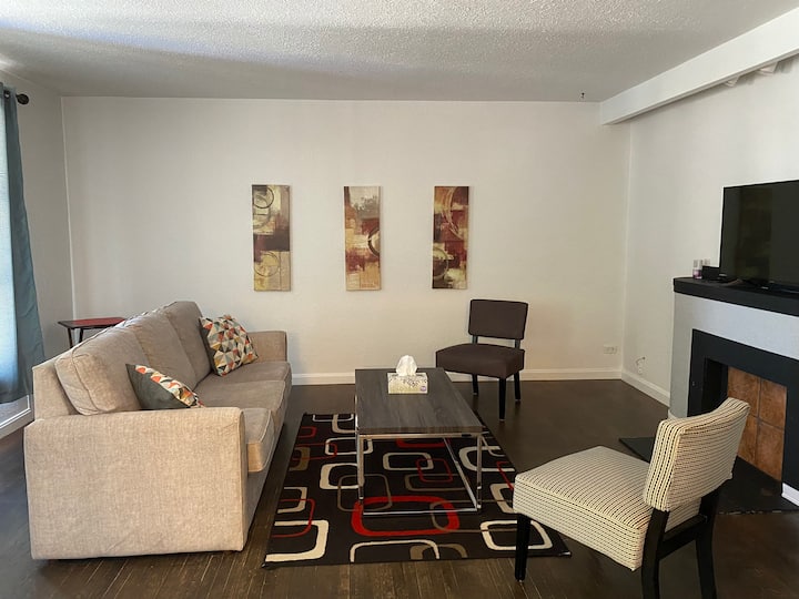 Cozy Main Floor Wheelchair Accessible Suite - Lethbridge