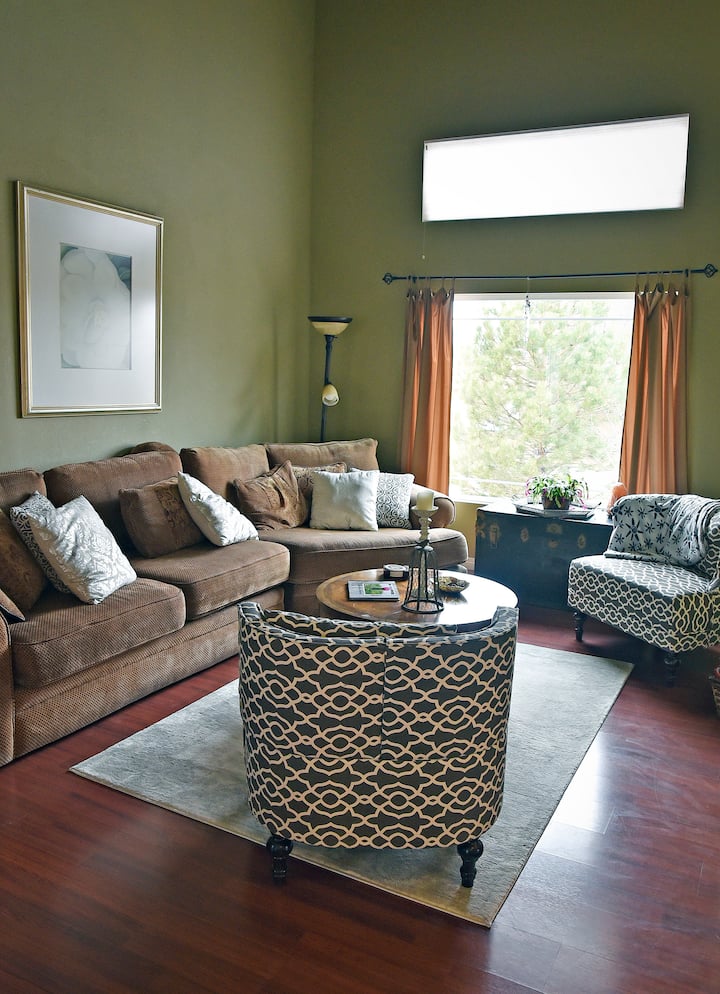 Blue Sky Room In Grandview Inn Bed & Breakfast - Page, AZ