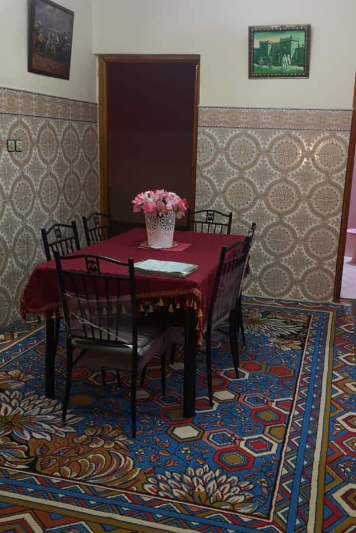 Grand Appartement Bien éQuipée+service - Oujda