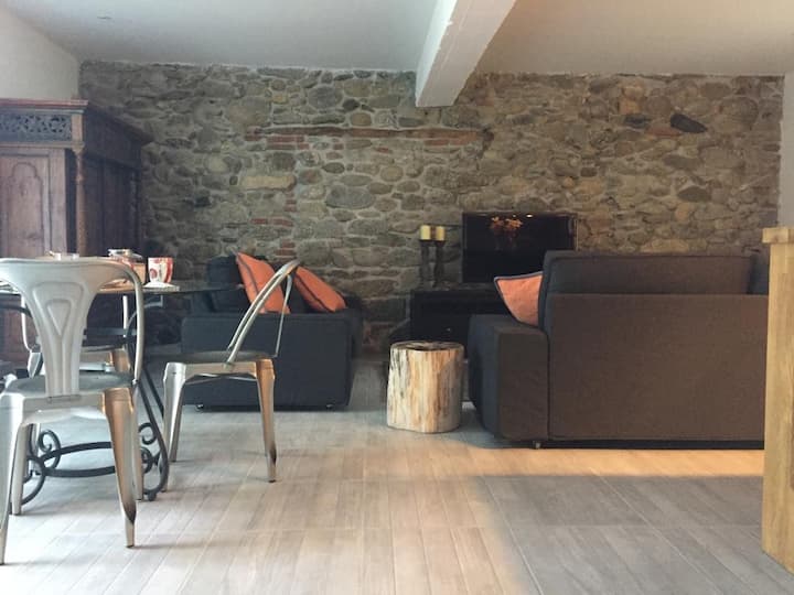 Peaceful Private Newly Converted 2 Bedroom House - Vinça