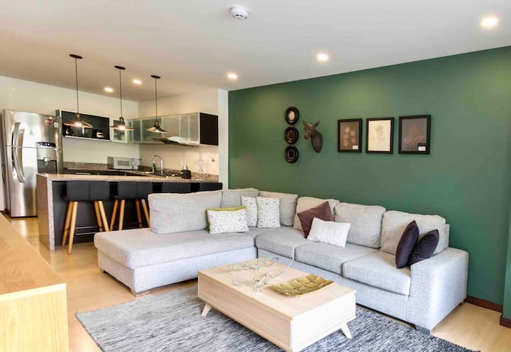 Cozy And Comfortable 2br 2bth In Provenza - Medellin, Antioquia, Colombia