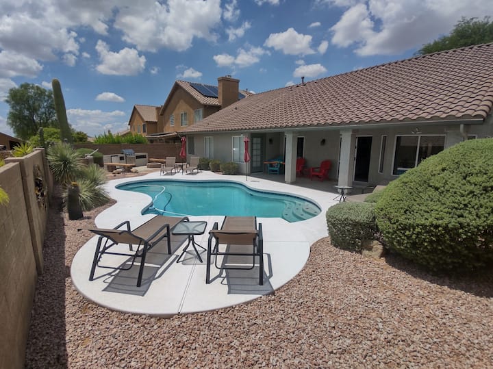 Cave Creek Gem: Heated Pool, Sleeps 8 - Cave Creek