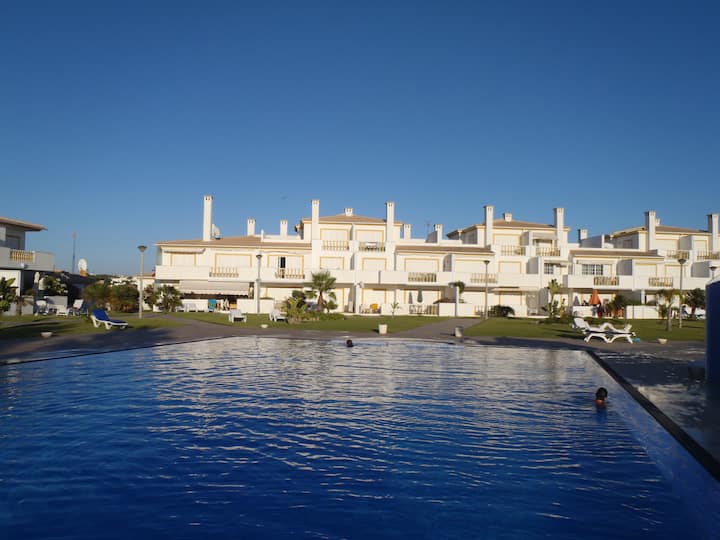 Apartamento Em Condomínio Privado, Praia Da Galé - Faro District