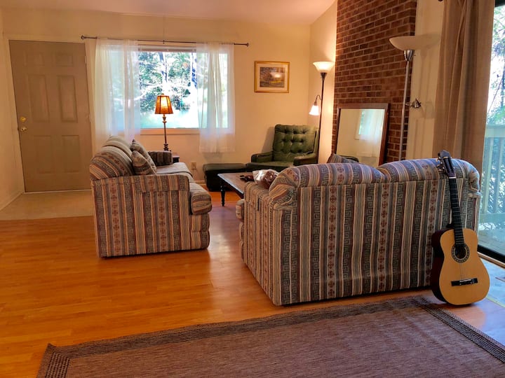 Clean & Cozy - 50% Off Long Stays - Chapel Hill, NC