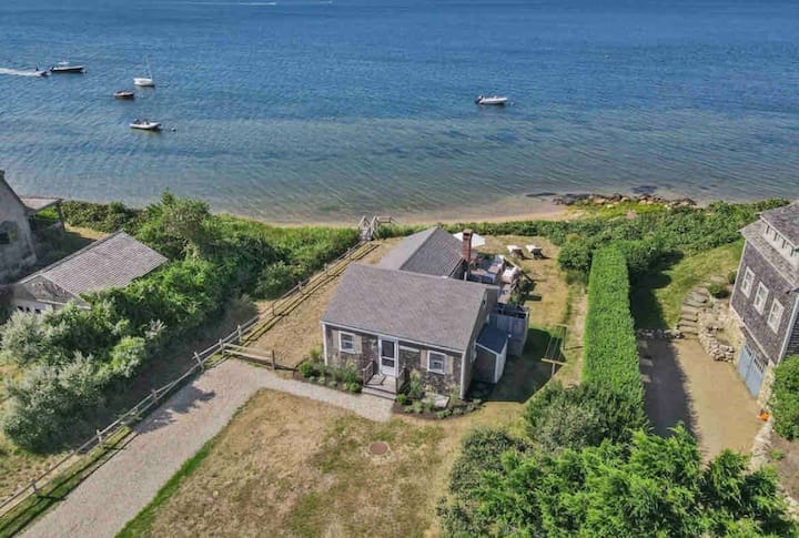 Beachfront Nantucket Cottage - Nantucket, MA