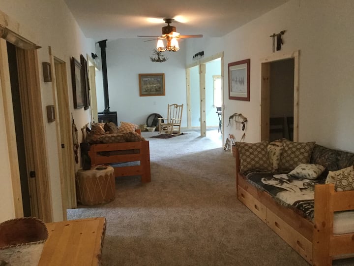 Kenai River Spacious Home Fish Sightseeing(2-fish) - Sterling, AK