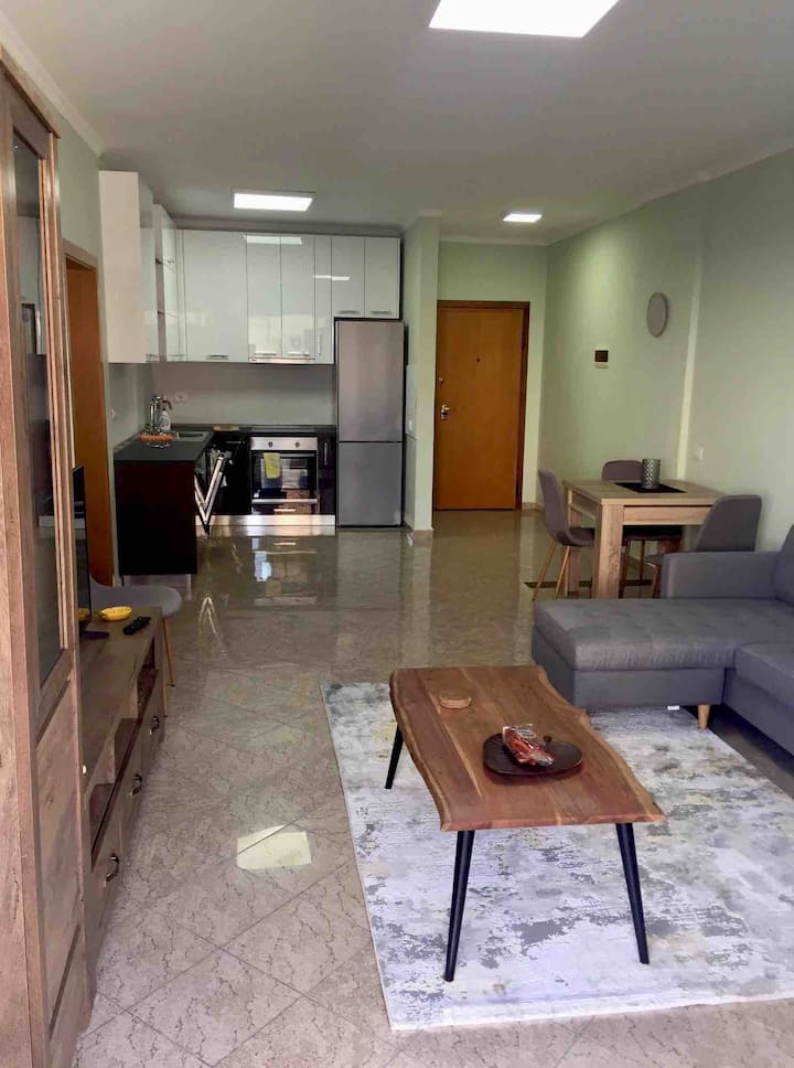 Charming, Bright, Clean, Walk To Everything - Albania