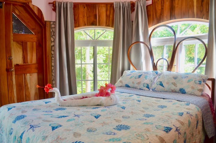 Gazebo Room - Coral Cottage Jamaica - Negril