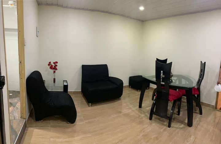 Confortable Alojamiento Entero Al Norte De Bogotá! - Bogota