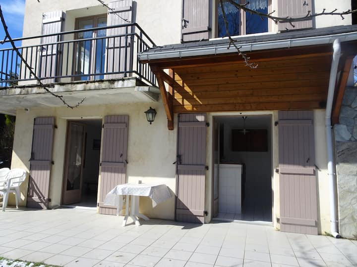 Appartement Dans Maison, Au Carrefour Des Vallées - Aillon-le-Jeune