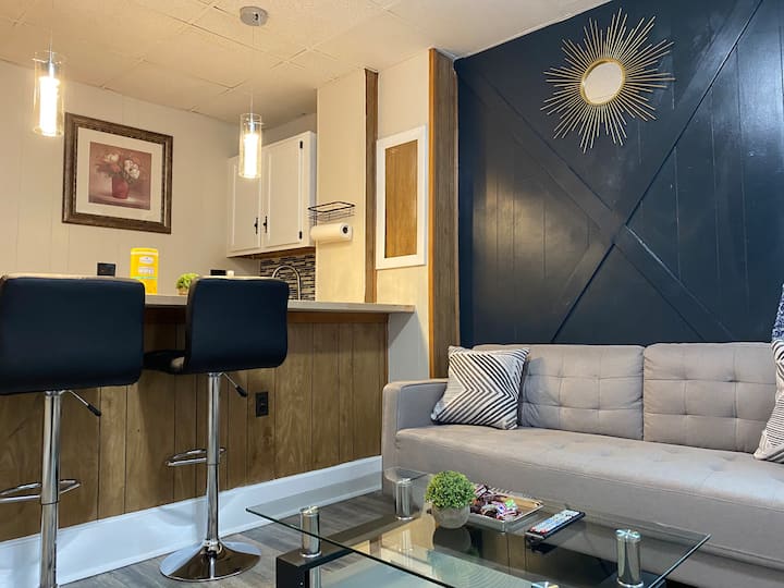 W Fantastic Downtown One Bedroom Apartment - Portland, ME