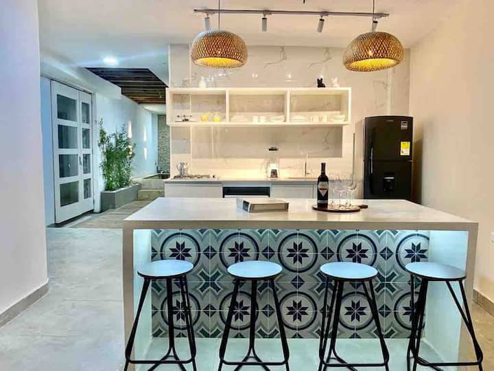 D1 Spectacular House With Jacuzzi - Cartagena, Colombia