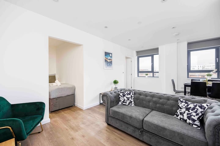 Stylish 2-bed Flat In The Heart Of Luton - Luton