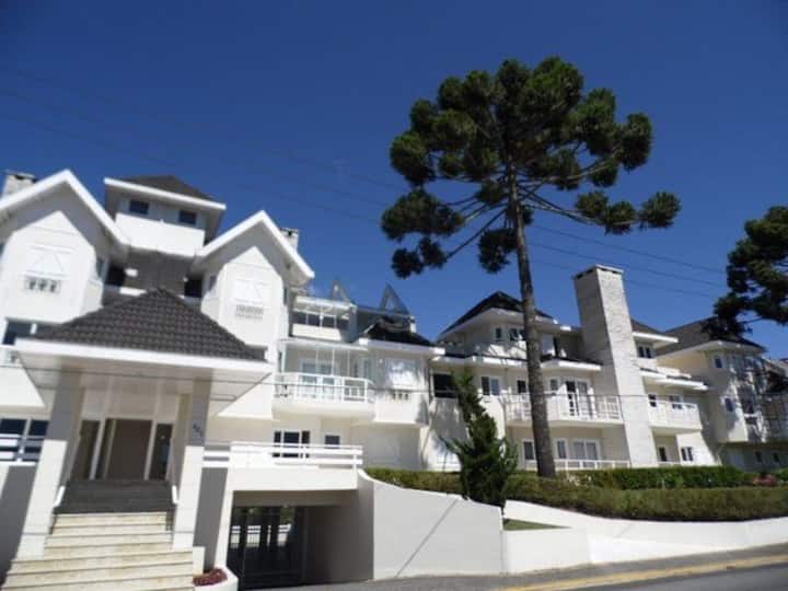 Apartamento Duplex Com Lareira - Capivari - Campos do Jordão