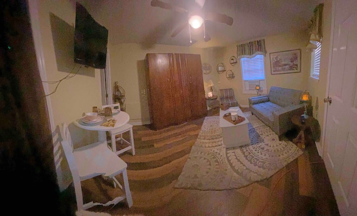 Guesthouse By The Flint! - Albany, GA