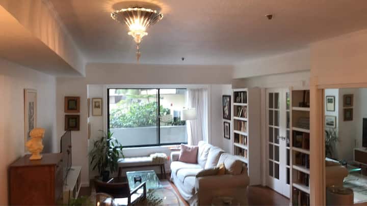 Elegant City Center Sanctuary - San Francisco, CA