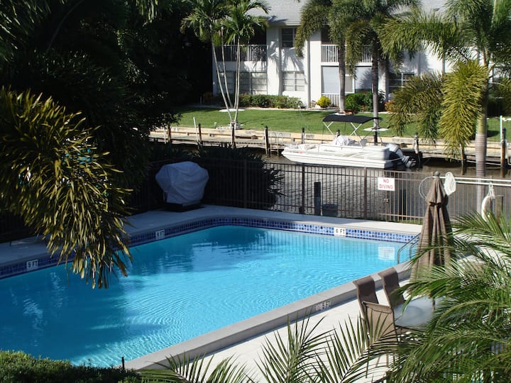 Beautiful Naples 2bd/2bth Furnished Heated Pool - Naples, FL