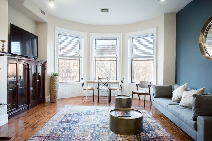 Classic Furnished 1br In Fenway In Brownstone Bldg - Boston, MA
