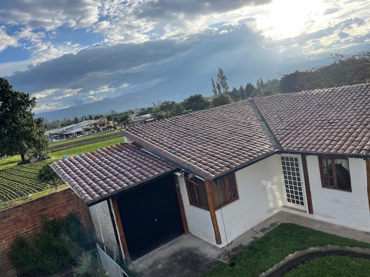 Spacious Suite Next To Tababela’s Airport - Yaruqui