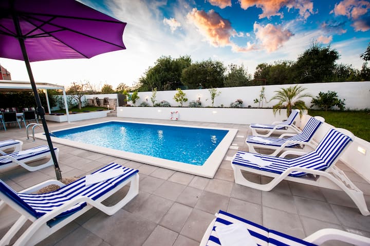 Casa Vacacional Para 8 Personas - Rovinj