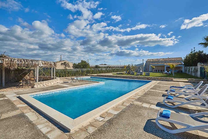 Villa Aia Relax Jacuzzi 6 Camere Bagno Privato - Itália