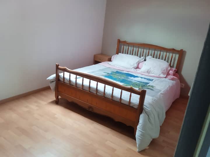 Chambre Chez L'habitant (D) Près Hôpital - Fougères