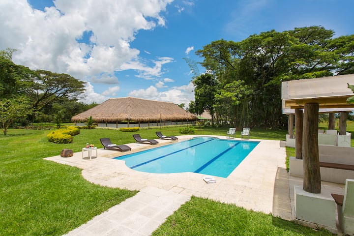 Country House Villavicencio (Min 16 Pax)  Caney - Villavicencio