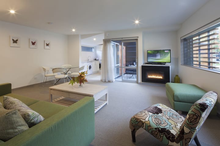 22 Hallenstein Apt. Mews 2 (M2) - Queenstown, New Zealand