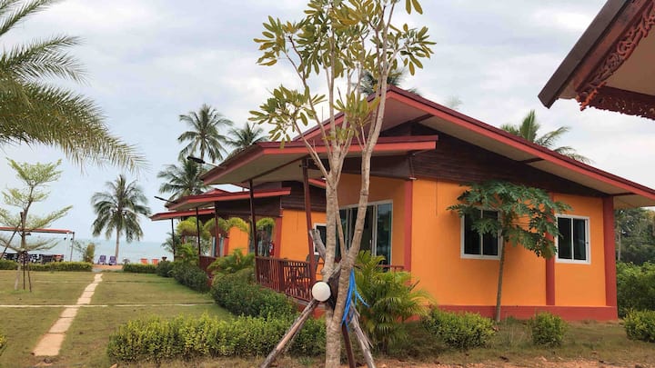B2. Bangalow  At Siriporn Resort - Ko Chang