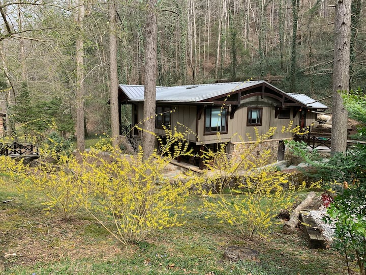 Moonshine Falls - Townsend, TN