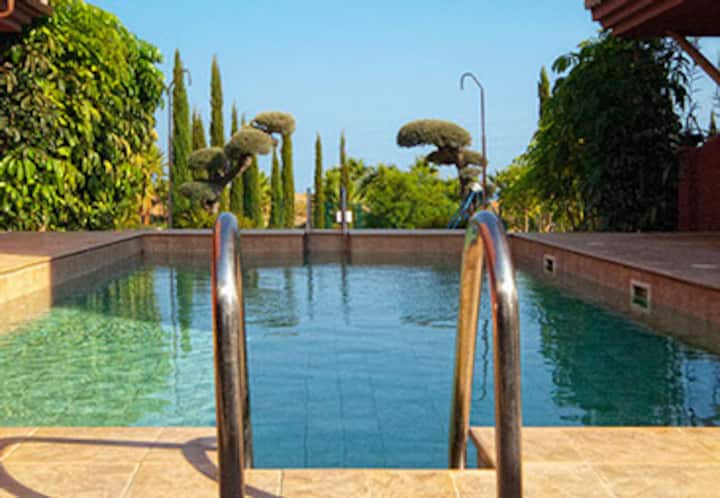 Very Nice Villa For Rent In Benalmáden (Higueron) - Fuengirola