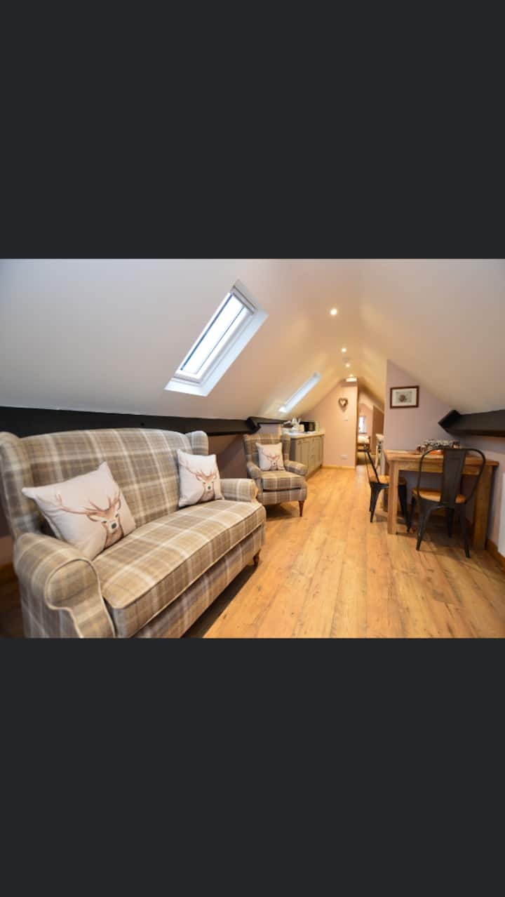 Townsend Cottage - Beautiful New Barn Conversion - Runswick Bay