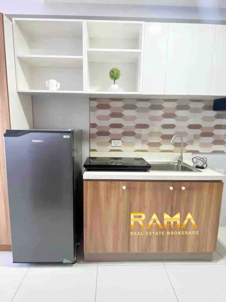 Cozy Studio Unit With Outdoor Pool - Cebu City