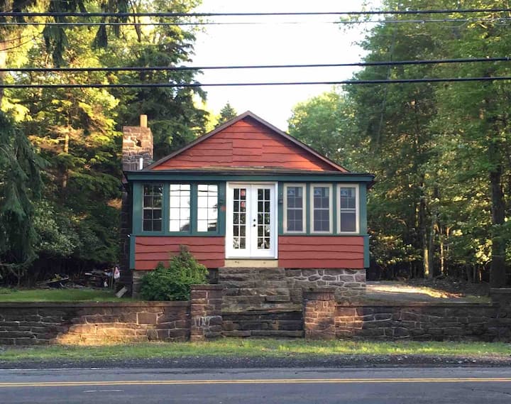 Rustic Mountain Cabin At Lake Harmony - Lake Harmony, PA