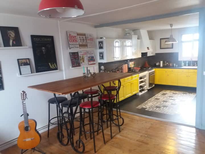 Grand Appartement  Proche Gare Avec Garage . - Le Mans