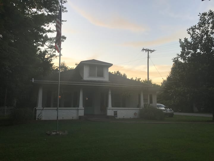 Solar Eclipse Premium Experience/hosted Stay - Lake Morris, KY