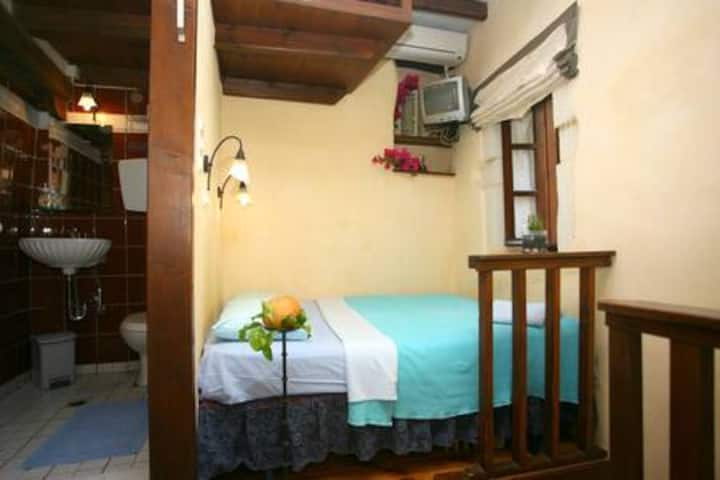 Romantic Small House - Hanya