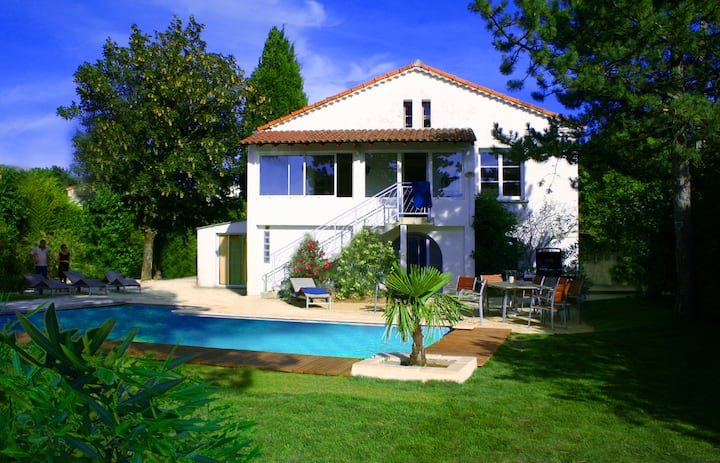 Provence :Villa Avec Piscine Privée 8-12 Personnes - Montélimar