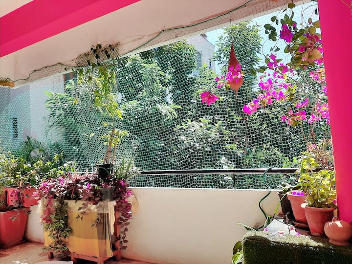 Lovely, Cozy 1bhk In Cooke Town With Green Balcony - Bengaluru