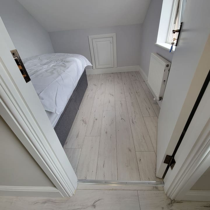 Quiet Private Bedroom With Single Bed For 1 Person - Dublin