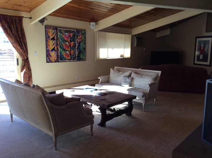 Boulder Country Estate - Longmont, CO