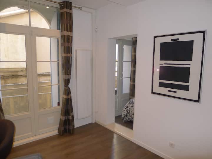 Exklusives 2-zimmer Apartment Im Ecusson Viertel - Montpellier
