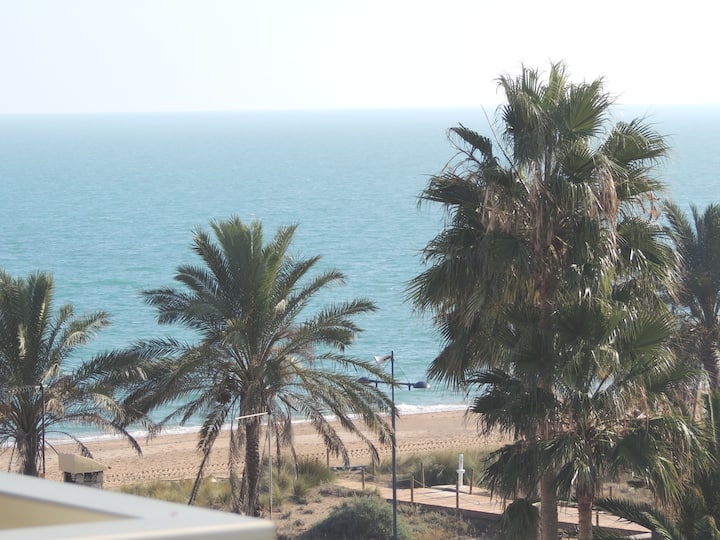 Frente A Playa De Arena - Peñíscola