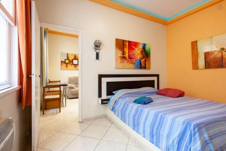 Sala E Quarto Copacabana 
 1 Quadra Da Praia - Copacabana