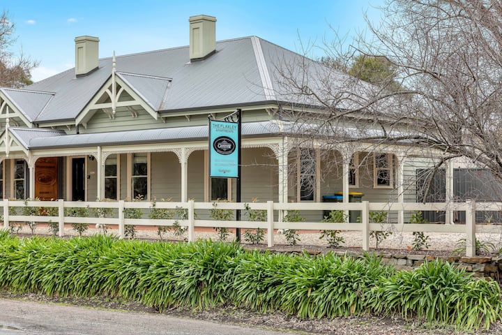 Grandview Accommodation - Flaxley Apartment 1 - Hahndorf
