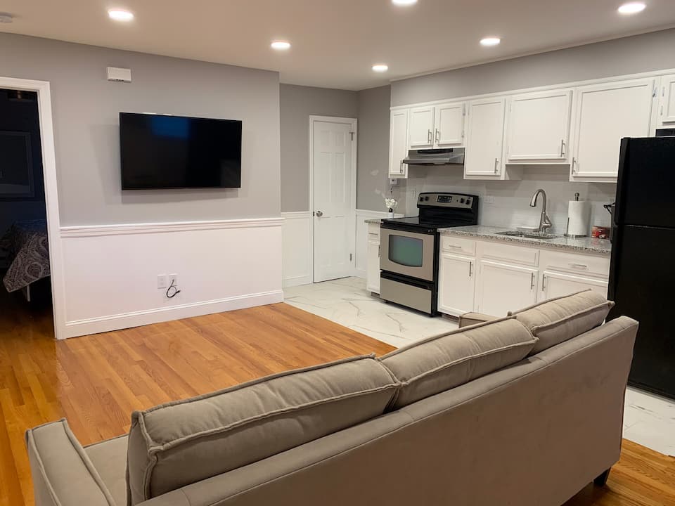 Stamford Vacation Rentals & Homes (4.9 out of 5) - Connecticut, United ...