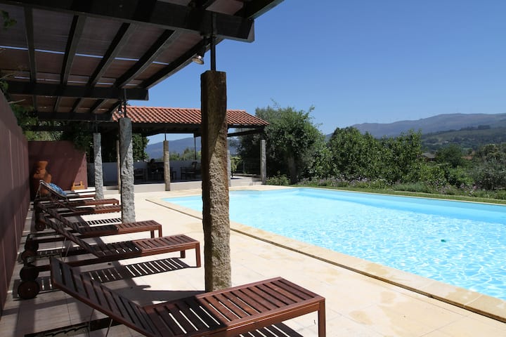 Stunning Hideaway - Pool To Die For - Valença
