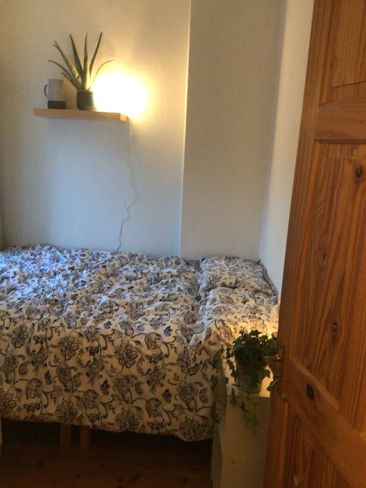 Cosy Townhouse Facing  Onto War Memorial Park - Dublin