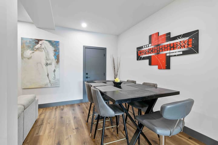 Spacious, Family-friendly Home - Coquitlam